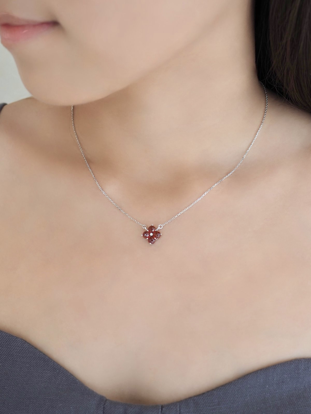 ERICA Necklace - Red Garnet (Silver) | Azen Jewelry